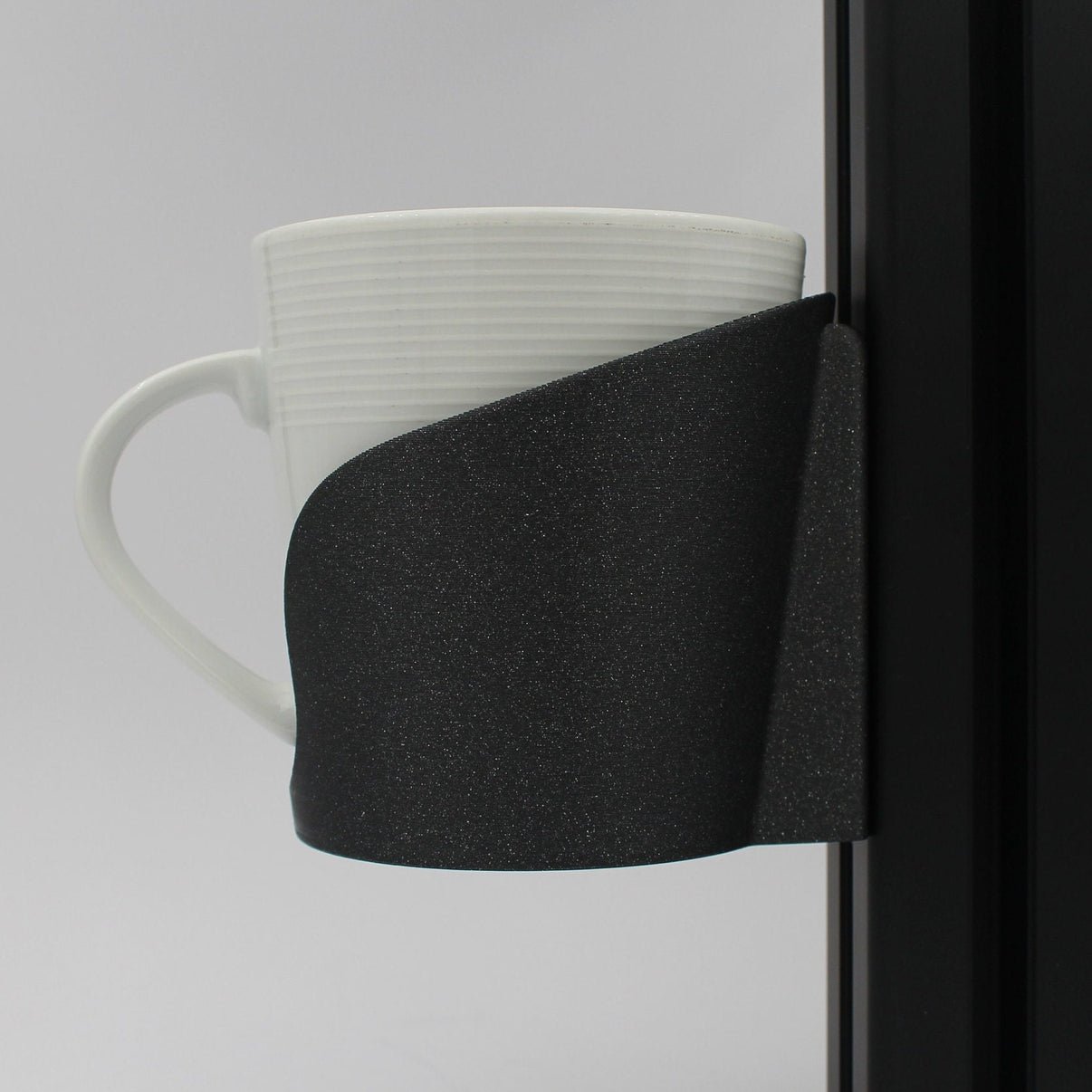 Cup holder for Sim Racing – Swiss Simracing Shop